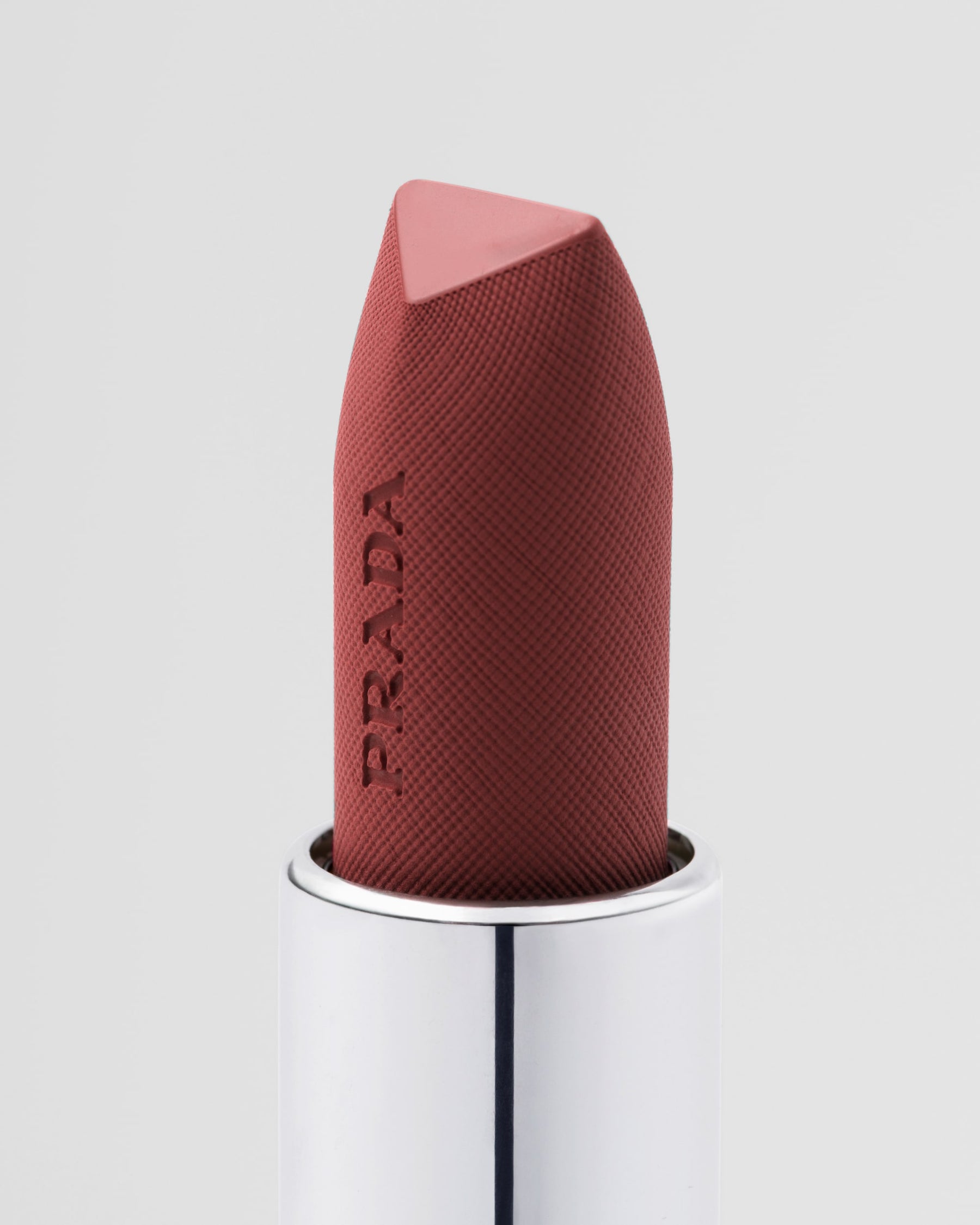 Son PRADA Monochrome Hyper Matte Lipstick #B03 Mahogany – Kallos